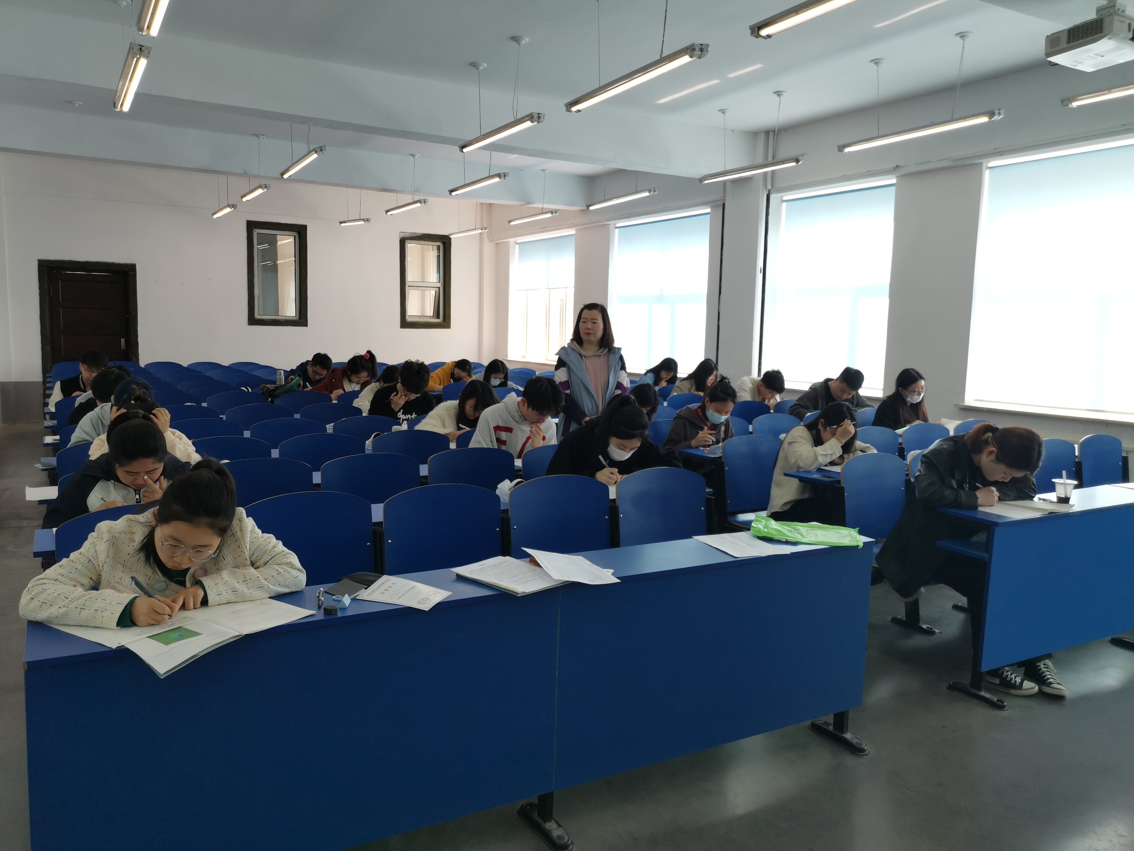 学校举办2023年全国大学生英语竞赛（NECCS）校级初赛